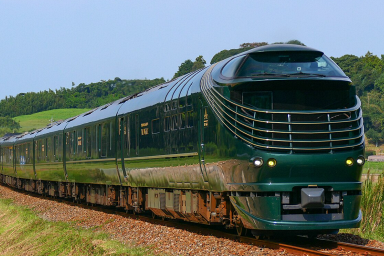 Discover Japan’s Scenic Train Adventures (Part 3): Luxury Sightseeing ...